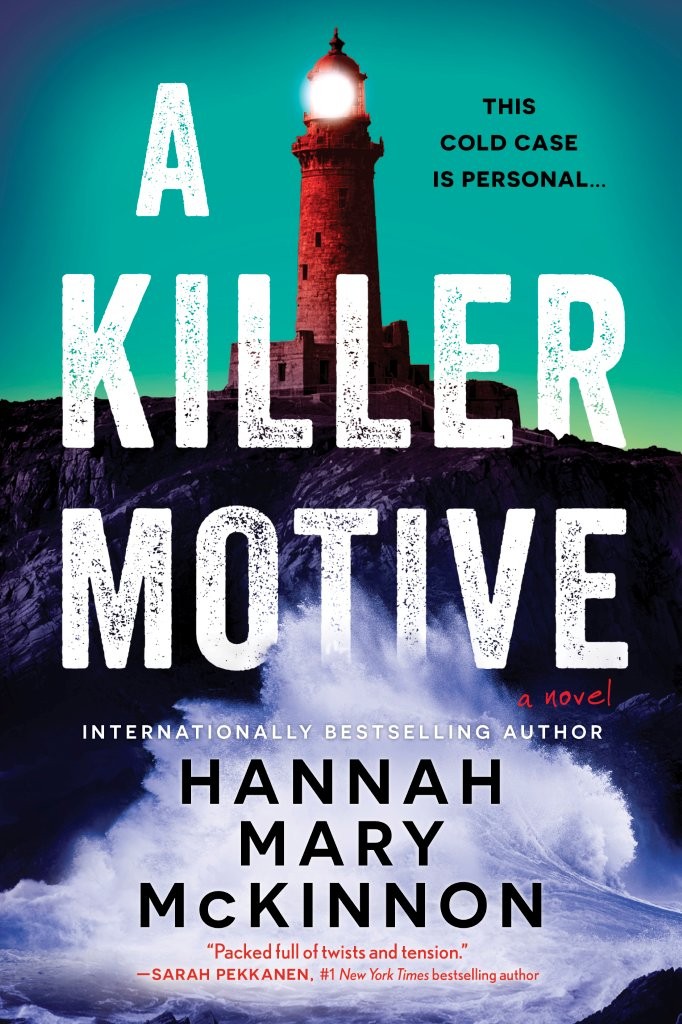 A Killer Motive by Hannah Mary McKinnon #bookreview – Always With a Book